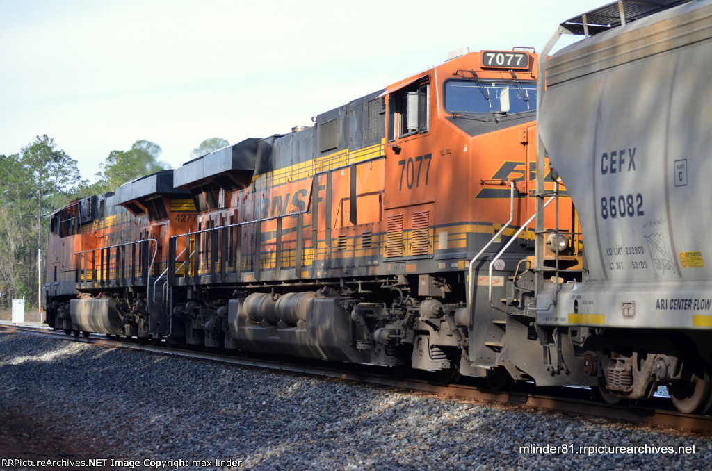 BNSF 7077